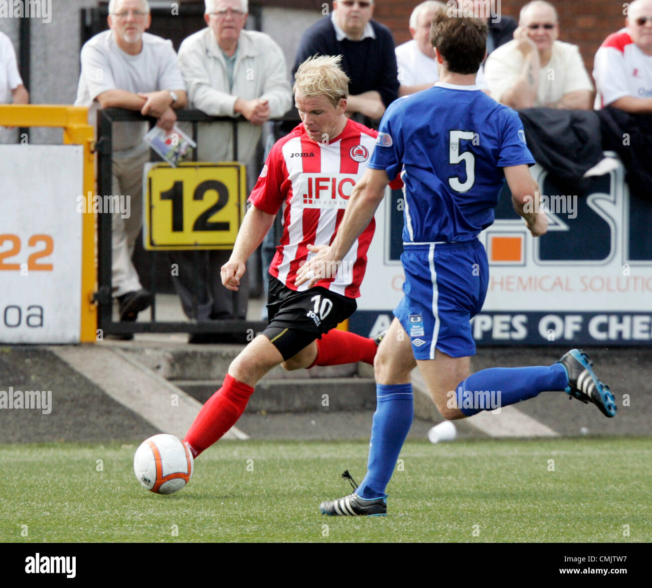 18.08.2012 Alloa, Scotland. 10 Bryan Gilfillan, and 5 Callum McDonald ...