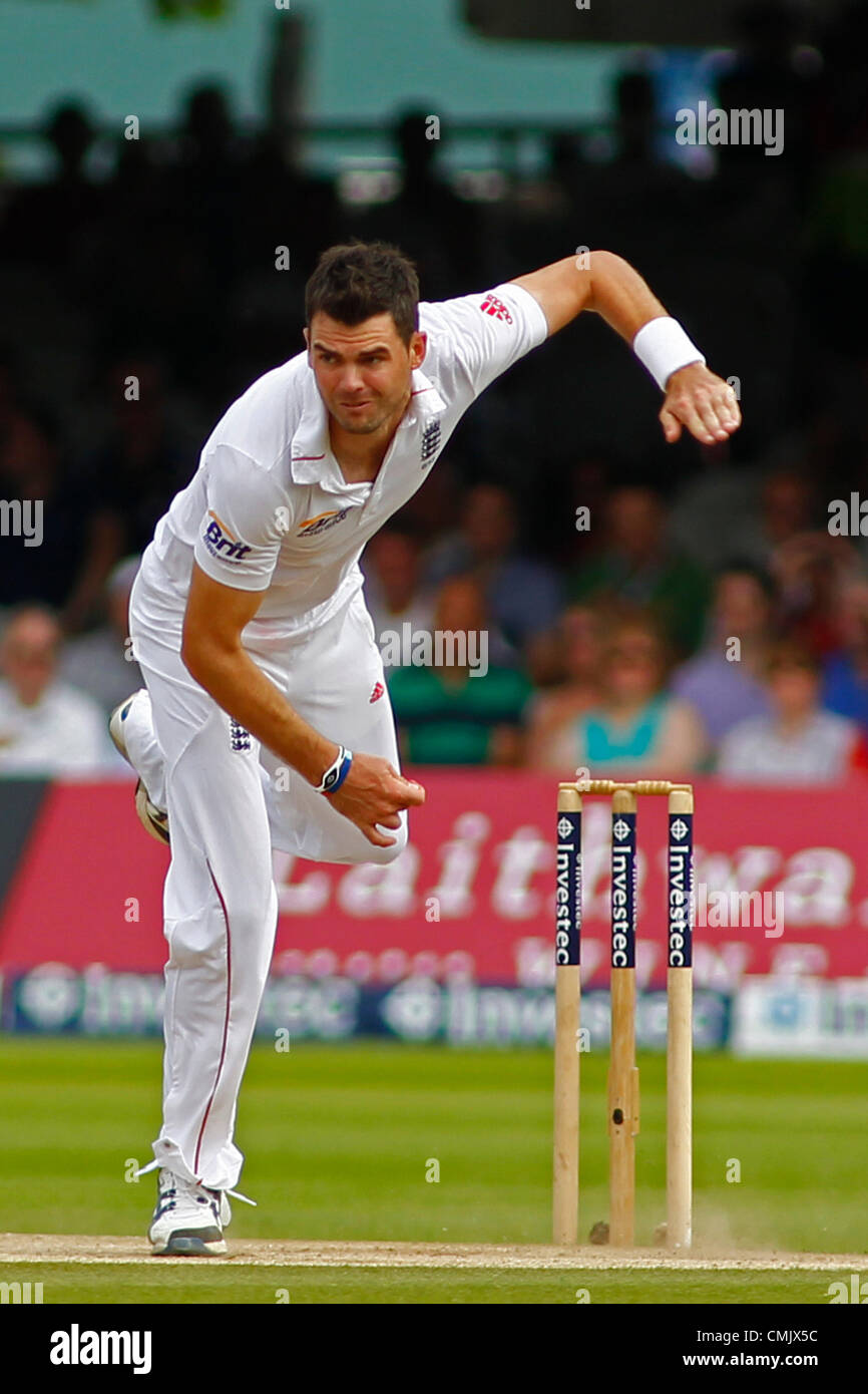 19/08/2012 London, England. England's James Anderson bowling during the ...