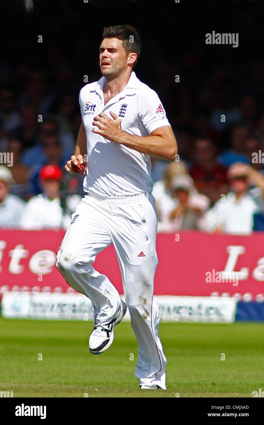 James anderson england third hi-res stock photography and images - Alamy