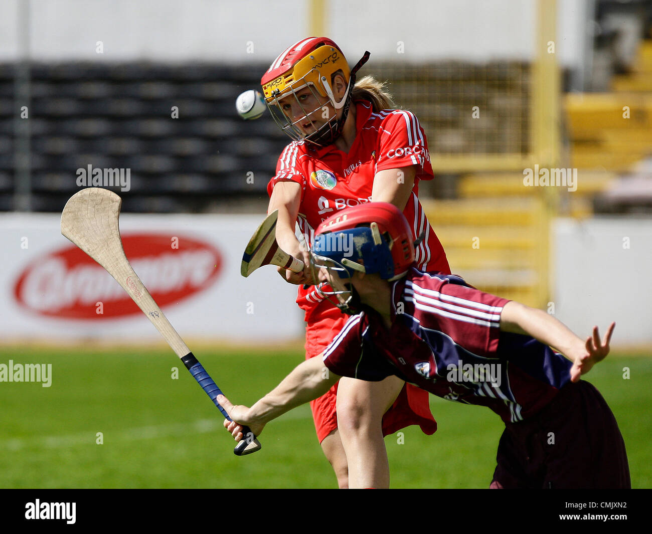 Cork camogie hi-res stock photography and images - Alamy