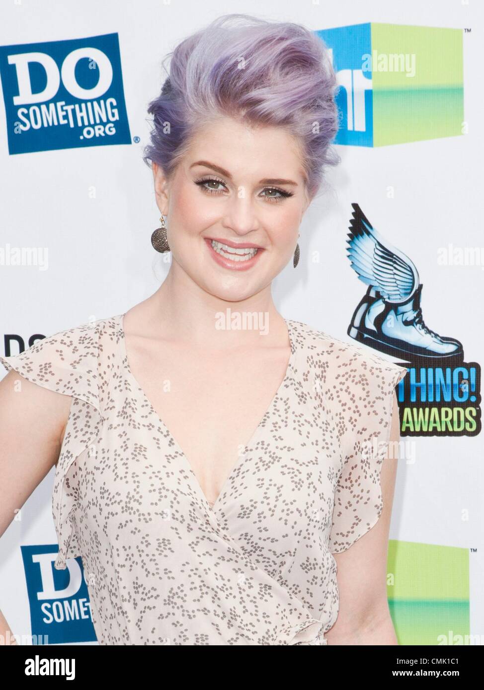 Kelly Osbourne at arrivals for VH1 Do Something Awards - ARRIVALS ...