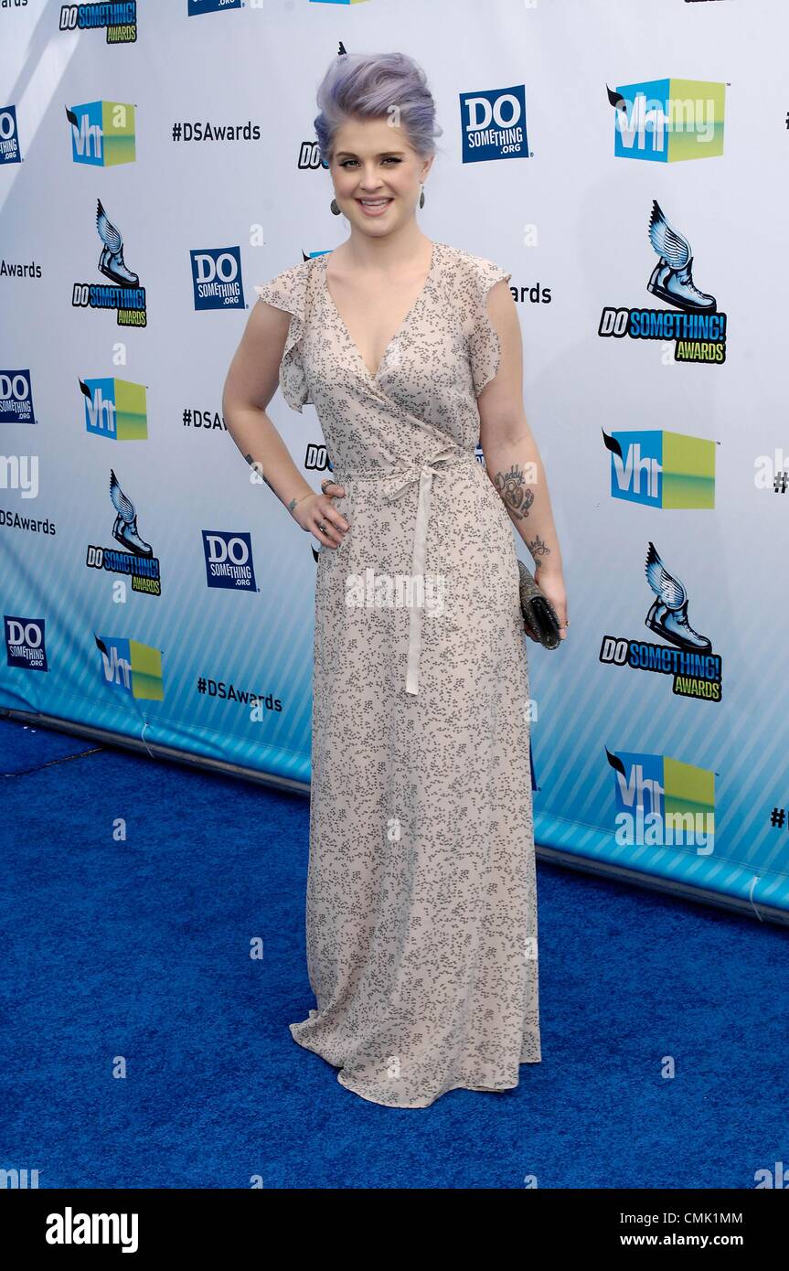 Kelly Osbourne at arrivals for VH1 Do Something Awards - ARRIVALS ...