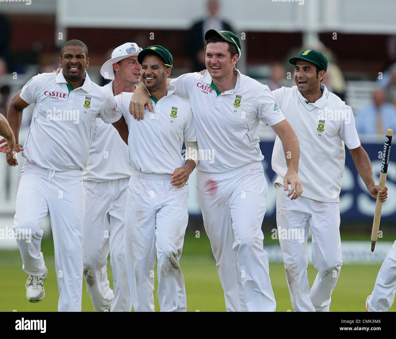 Captain of the south african cricket team hi-res stock photography and ...