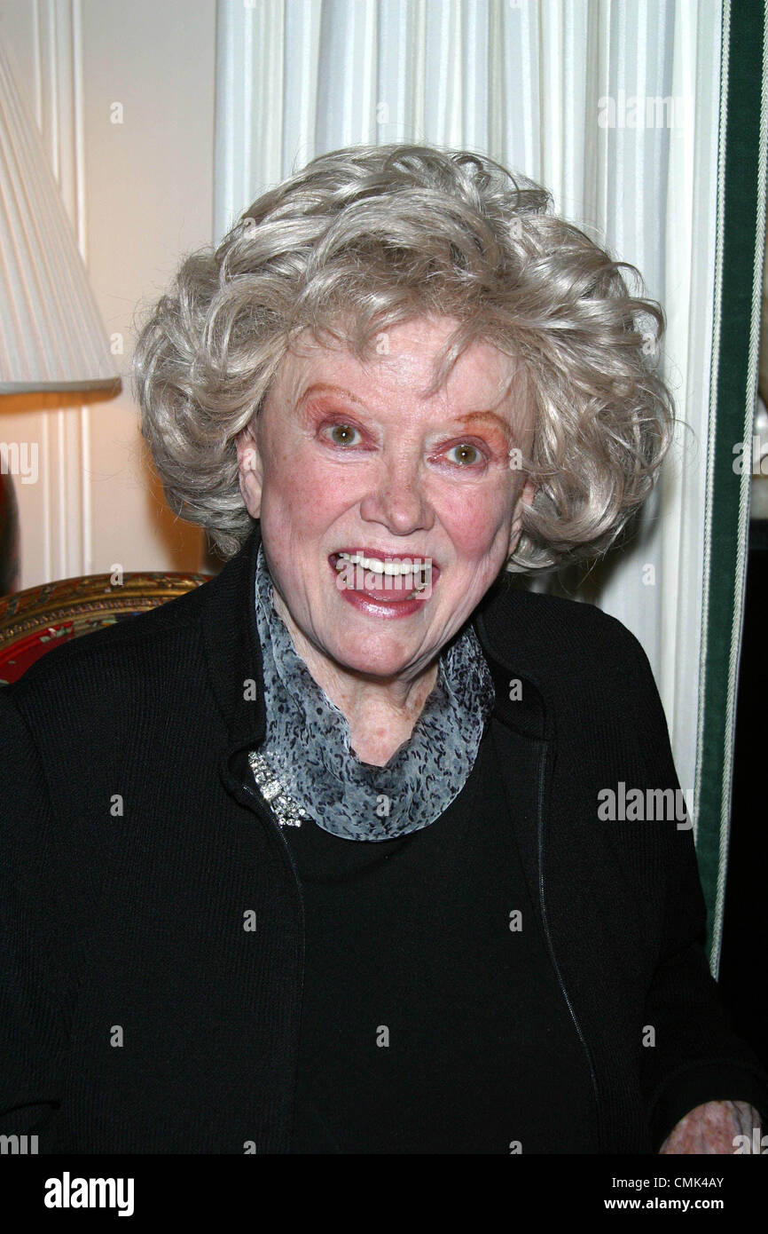 Phyllis george of hi-res stock photography and images - Alamy