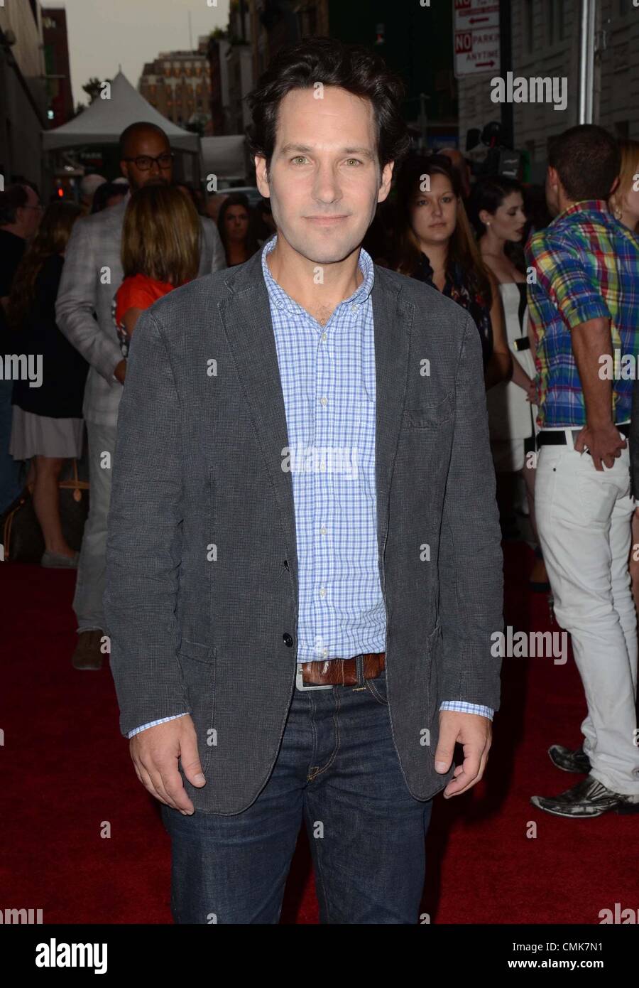 Paul rudd for a good time hi-res stock photography and images - Alamy