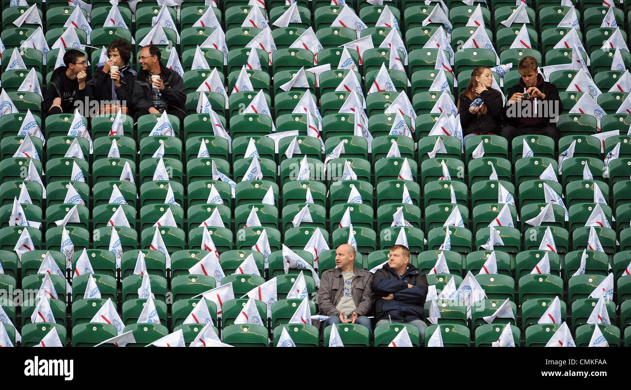 England fans flags on seats hi-res stock photography and images - Alamy