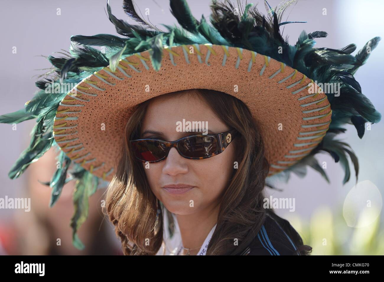 Arcadia, California, USA. 2nd Nov, 2013. Scenes from Santa Anita Park ...