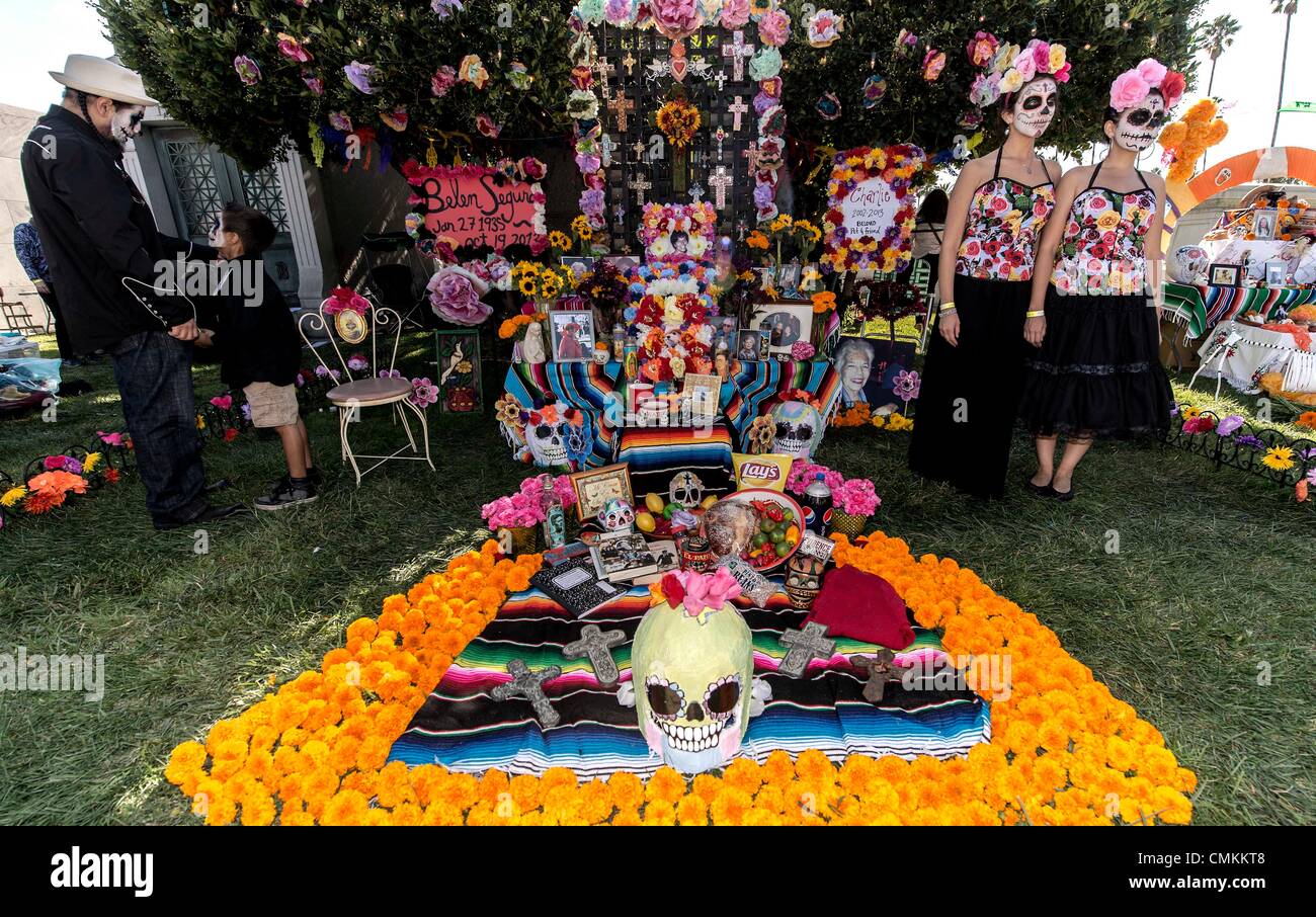 Los Angeles, California, USA. 02nd Nov, 2013. An altar on display at ...