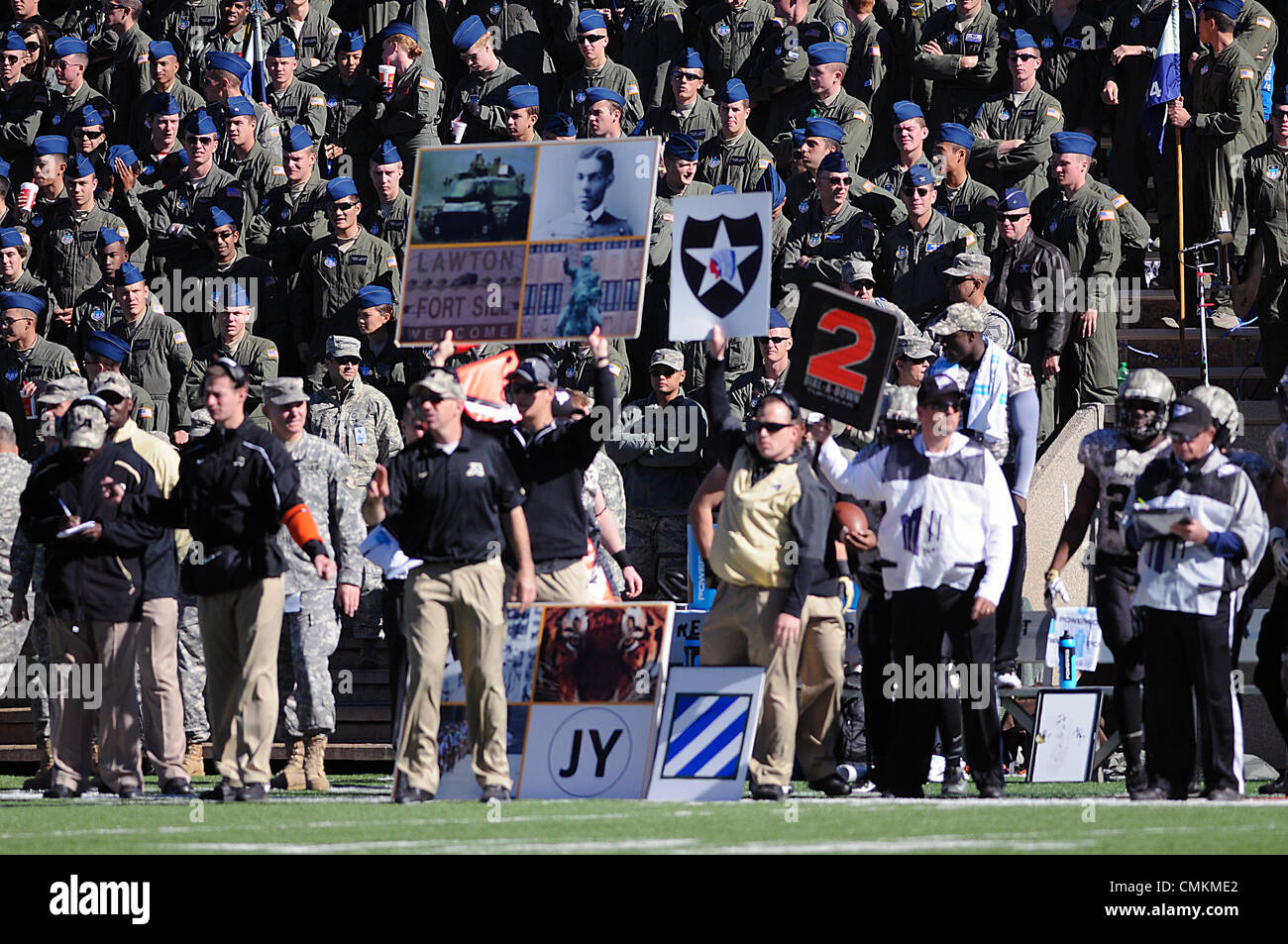 Army signals hi-res stock photography and images - Alamy