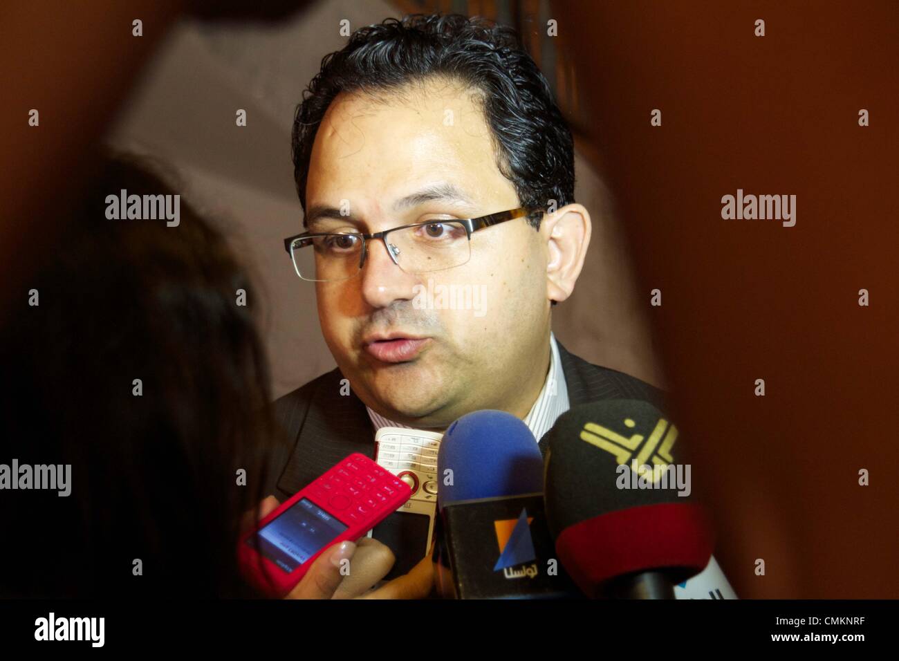 The national dialogue hi-res stock photography and images - Alamy