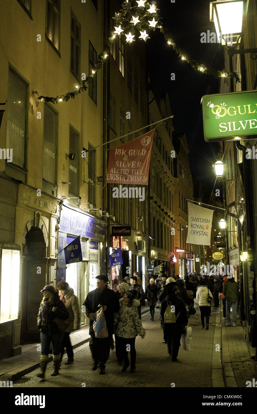 Shops in the gamla stan hi-res stock photography and images - Alamy