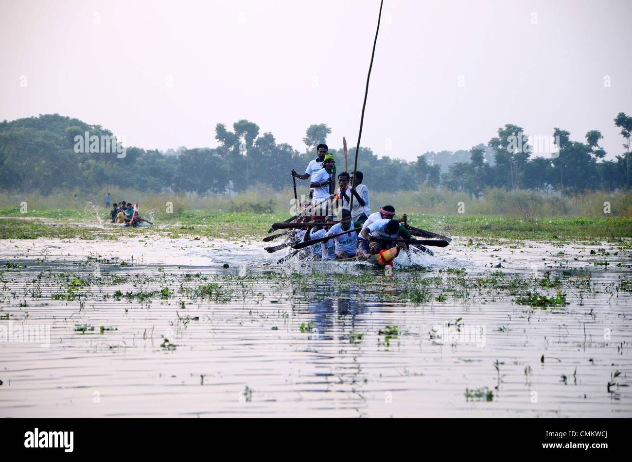 West Bengal, India. 3rd Nov, 2013. Rural Boat race by village men and ...