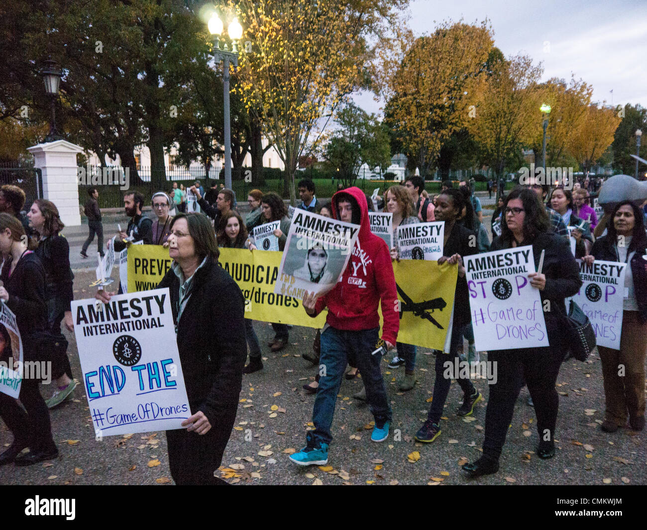 Washington, DC, USA. 2nd Nov, 2013. Activists with Amnesty ...