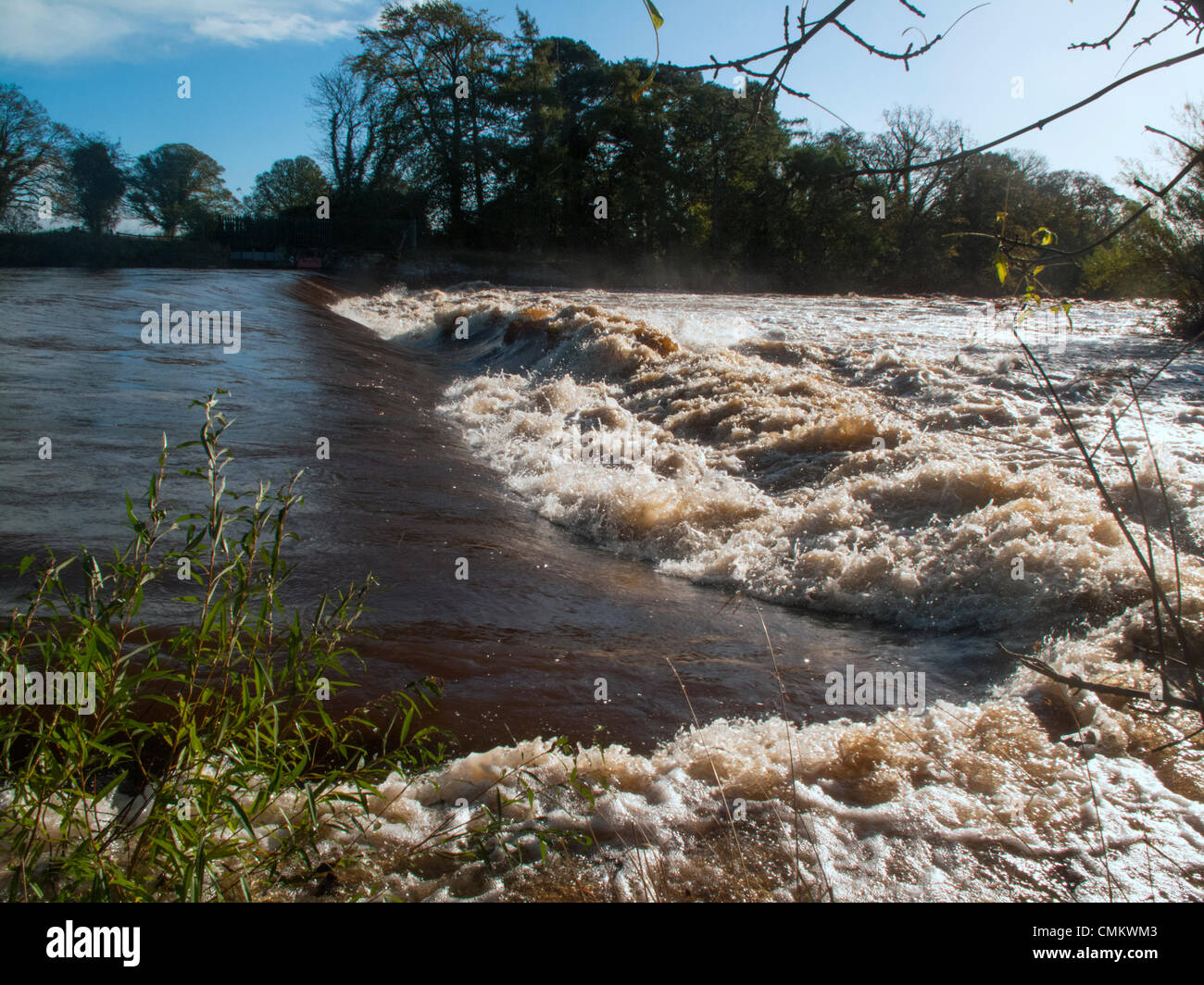 River Ure, Yorkshire Dales, UK. 3rd November 2013. Following heavy rain ...