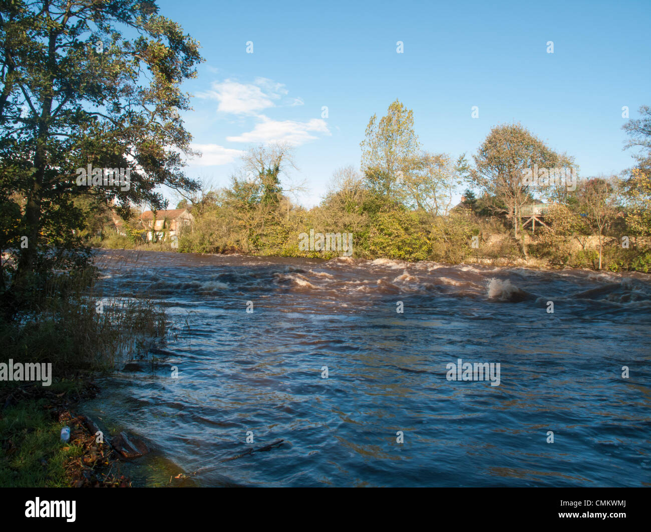 River Ure, Yorkshire Dales, UK. 3rd November 2013. Following heavy rain ...