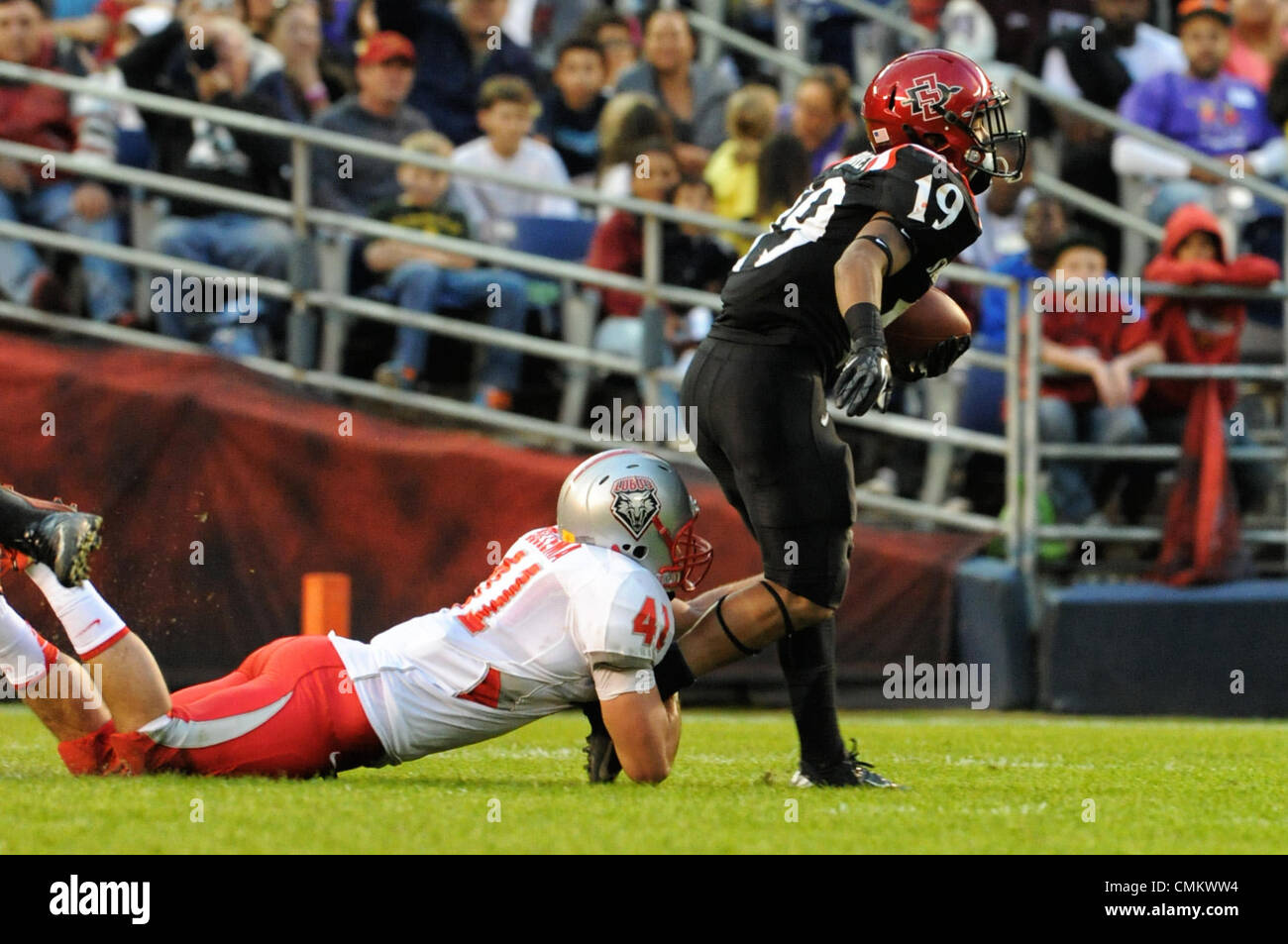 San Diego, CA, USA. 2nd Nov, 2013. San Diego State Aztecs running back ...