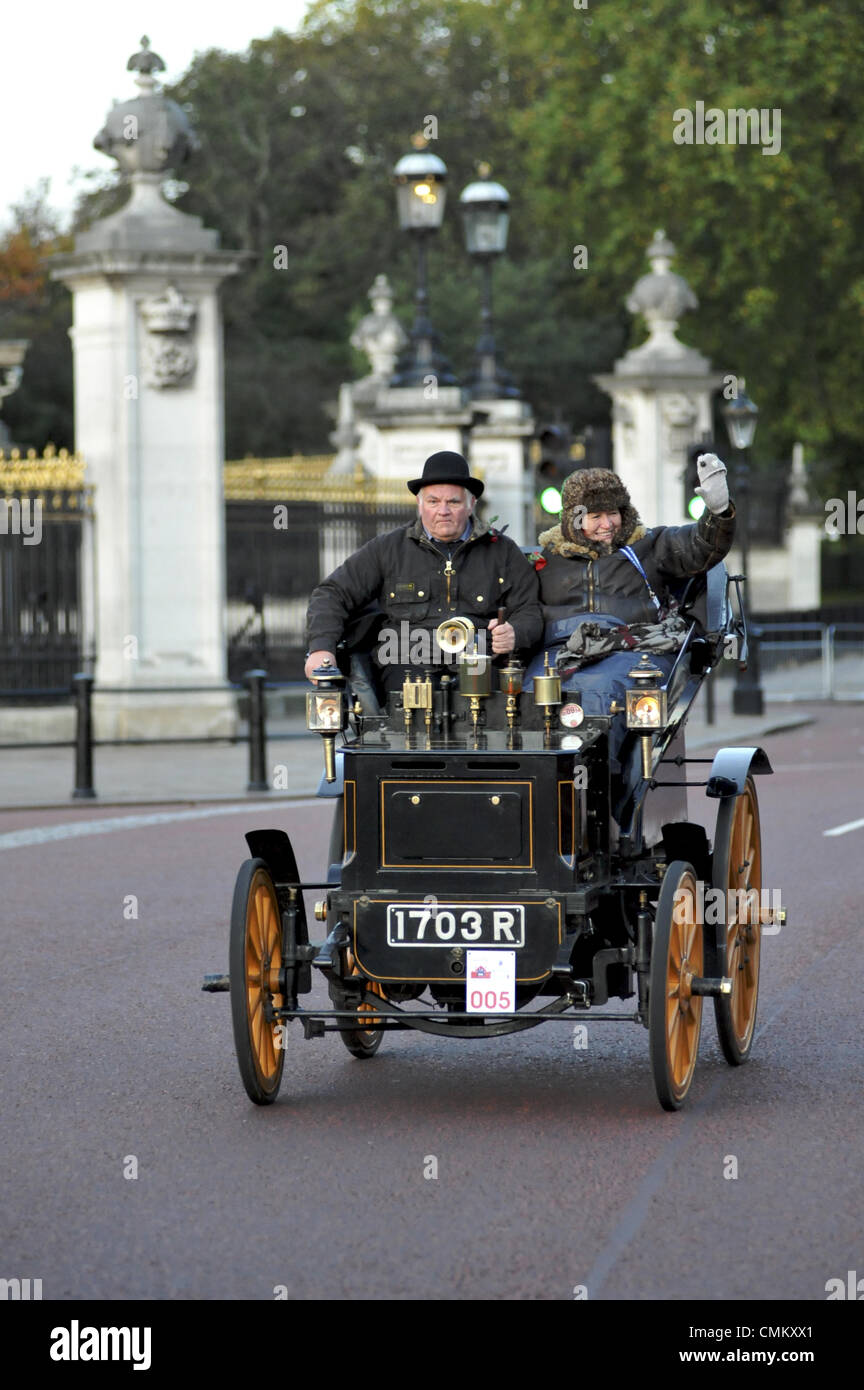 Panhard et levassor phaeton hi-res stock photography and images - Alamy