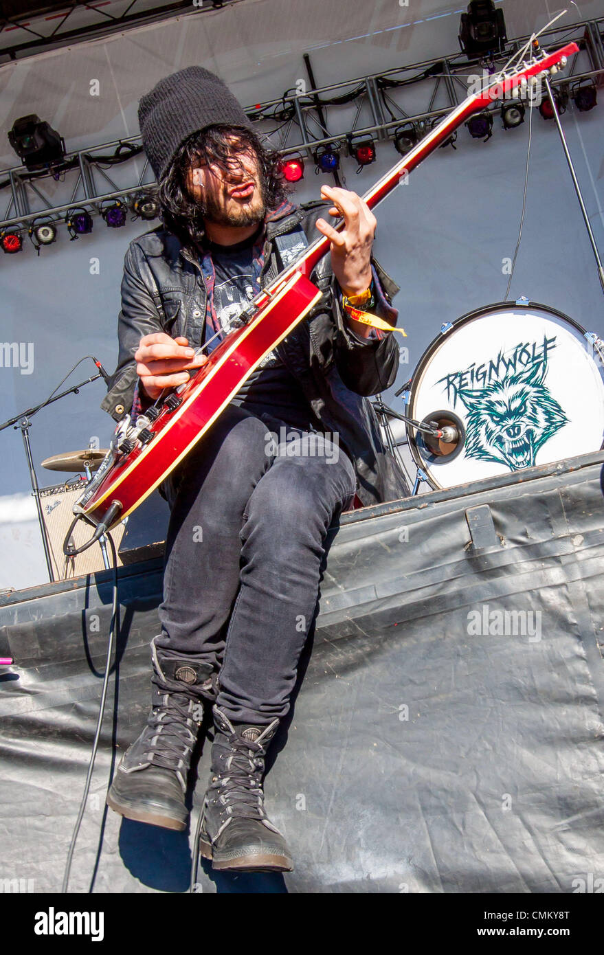 New Orleans, Louisiana, USA. 2nd Nov, 2013. JORDAN COOK of 'Reignwolf ...