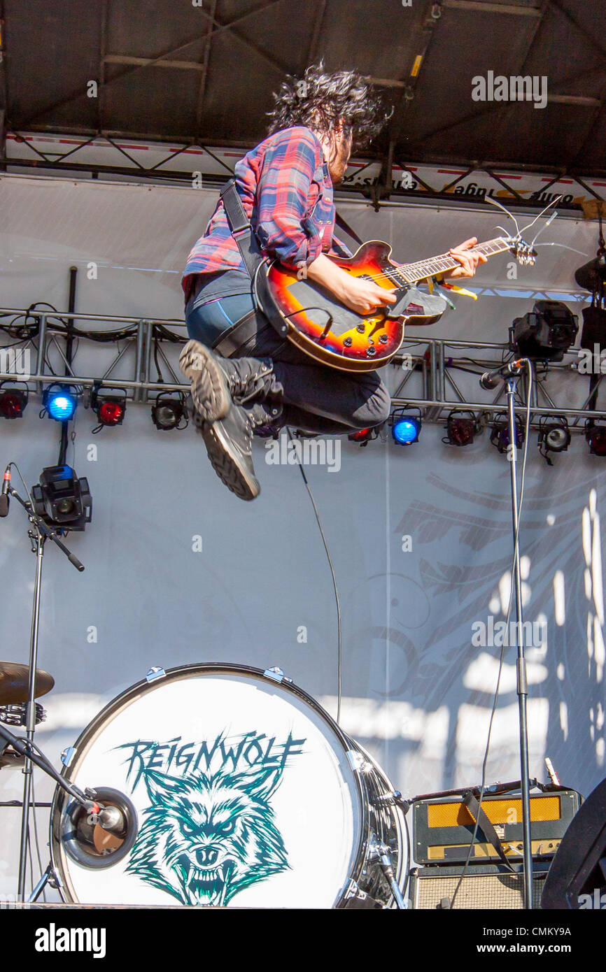 New Orleans, Louisiana, USA. 2nd Nov, 2013. JORDAN COOK of 'Reignwolf ...