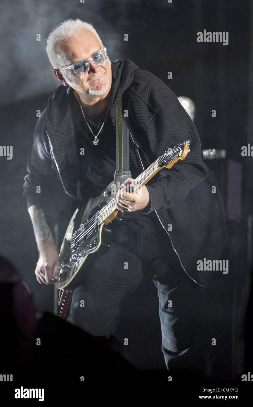 New Orleans, Louisiana, USA. 3rd Nov, 2013. Guitarist REEVES GABRELS of ...