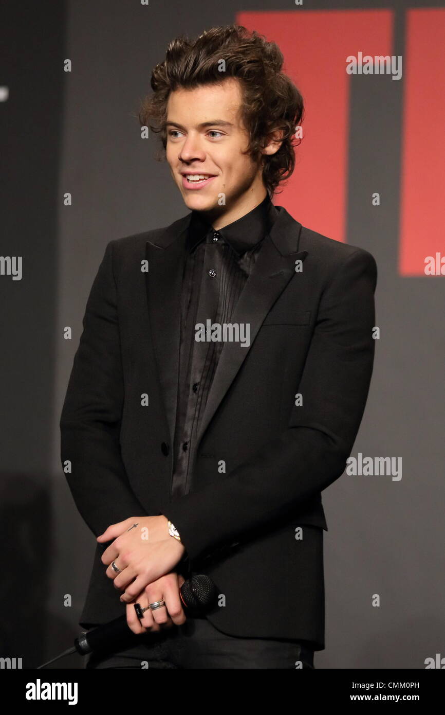 Chiba, Japan. 3rd Nov, 2013. Harry Styles of One Direction attends a ...