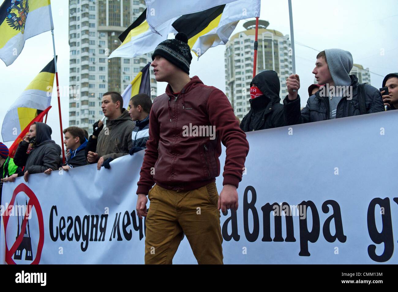 Moscow, Russia. 4th Nov, 2013. Participants of the ''Russian March ...