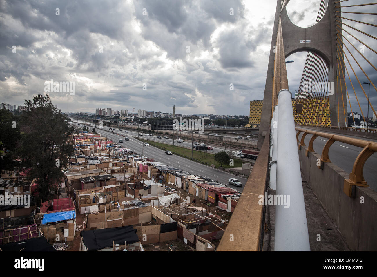 Gato material hi-res stock photography and images - Alamy
