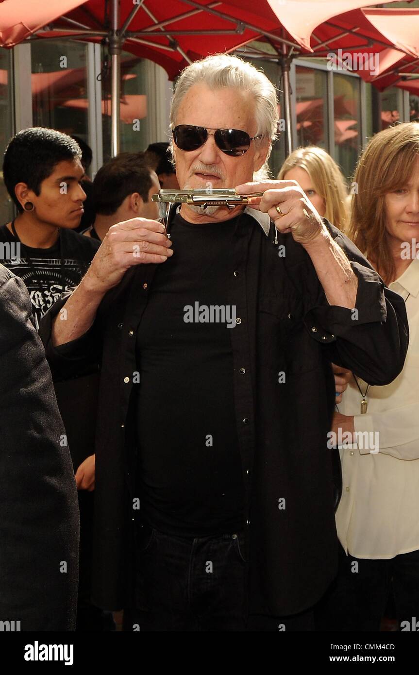 Los Angeles, CA, USA. 4th Nov, 2013. Kris Kristofferson at the ...