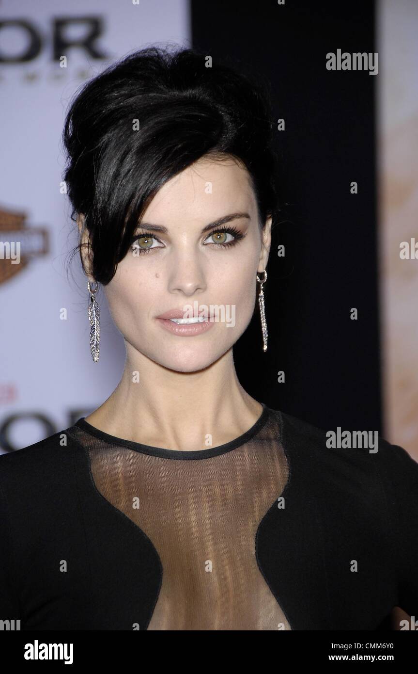 Los Angeles, CA, USA. 4th Nov, 2013. Jamie Alexander at arrivals for ...