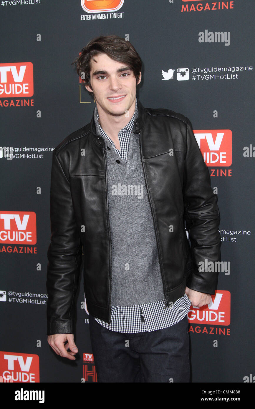 Los Angeles, California, USA. 4th Nov, 2013. R.J. Mitte attends TV ...
