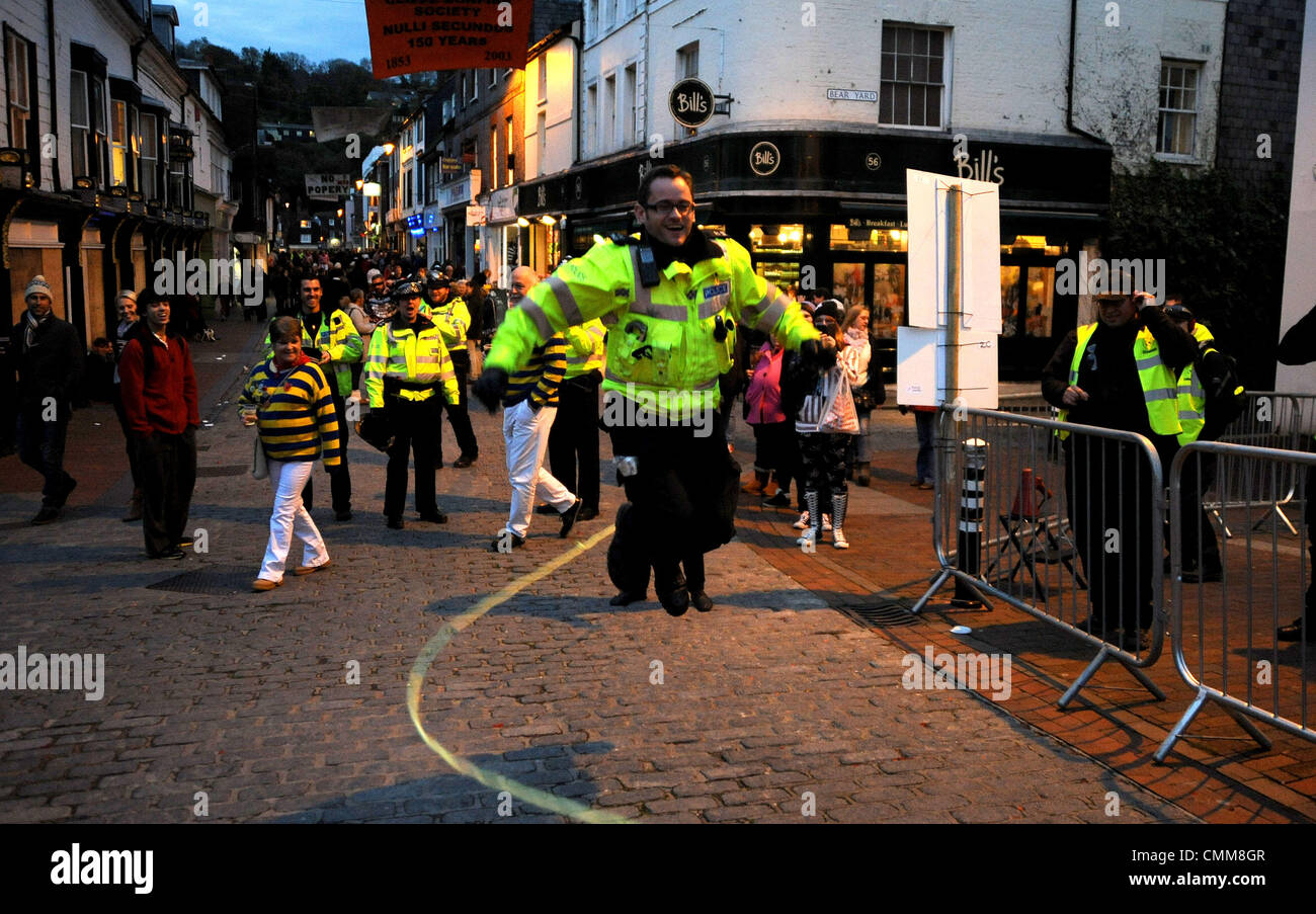 Joins police hi-res stock photography and images - Alamy