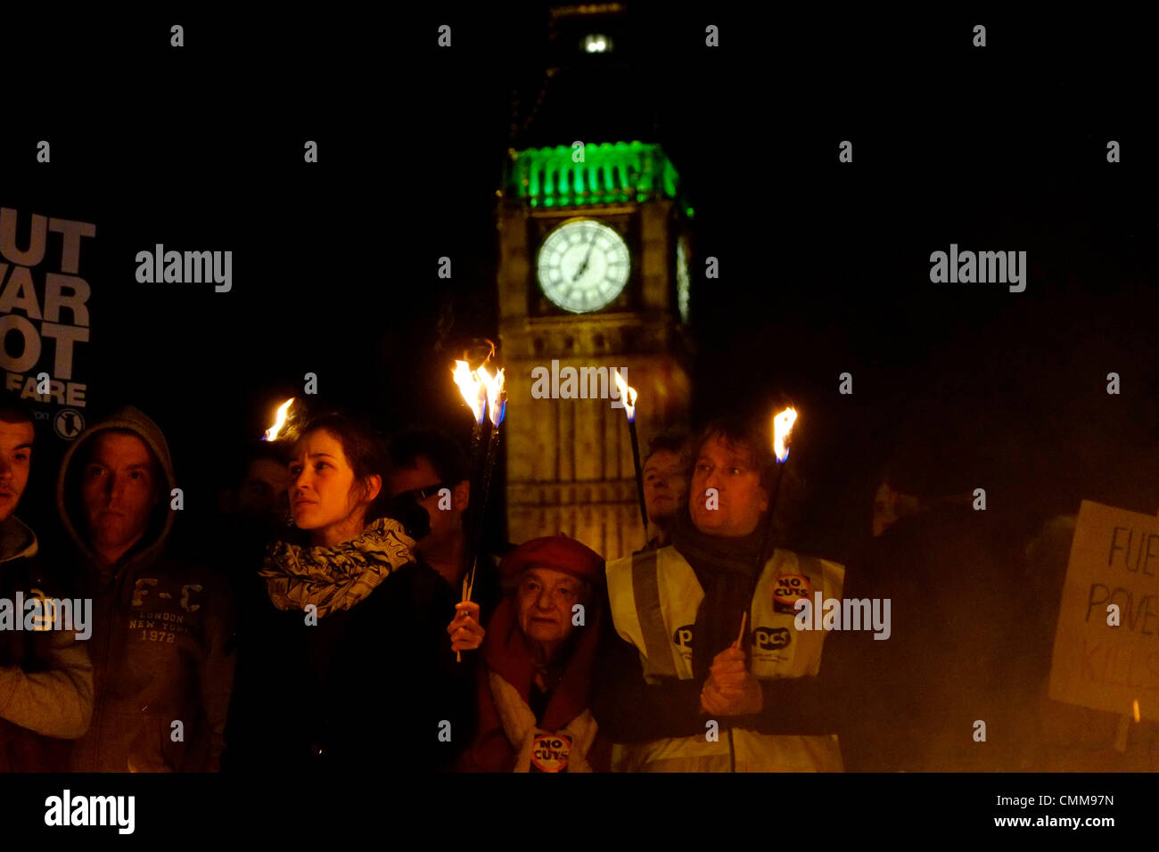 London, UK . 05th Nov, 2013. Protesters hold bonfire on Westminster ...