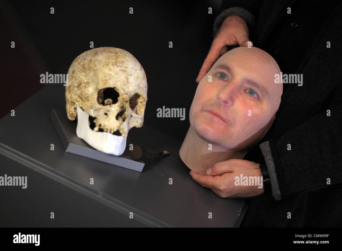 Facial reconstruction skull hi-res stock photography and images - Alamy