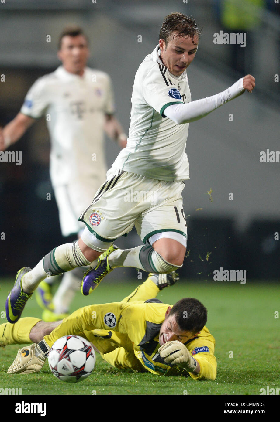 Plzen, Czech Republic. 05th Nov, 2013. Plzen's goalkeeper Matus Kozacik ...