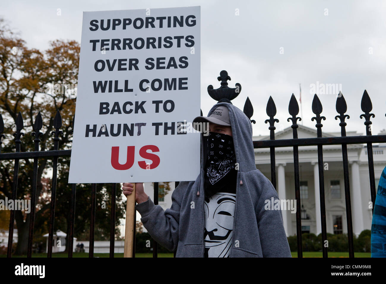 Washington DC, USA. 05th Nov, 2013. Thousands of Anonymous members and ...