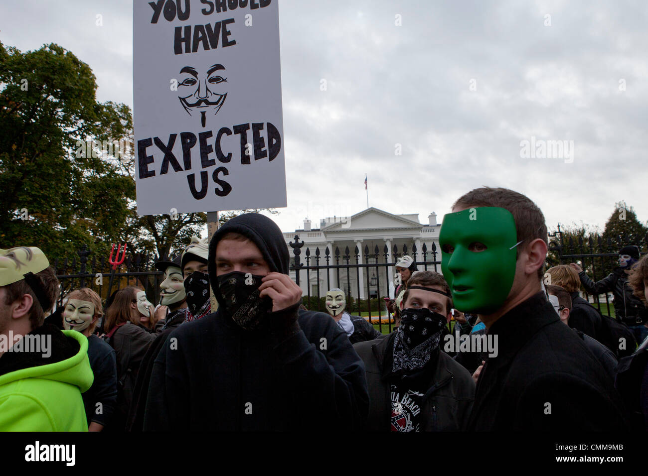Anonymous marchers hi-res stock photography and images - Alamy
