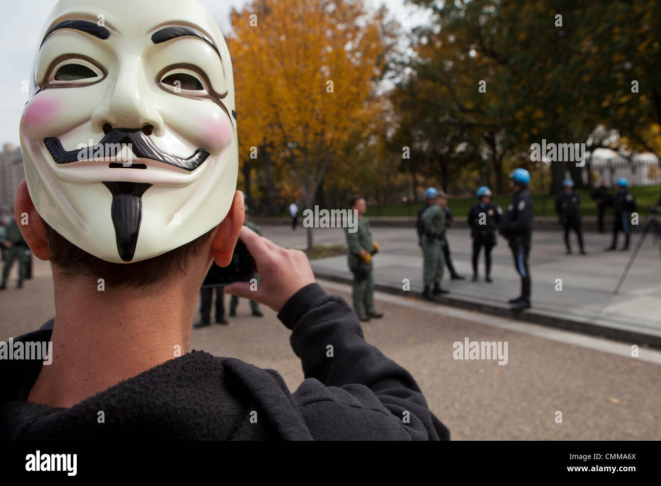 Washington, DC USA. 5th Nov, 2013. Thousands of Anonymous members and ...