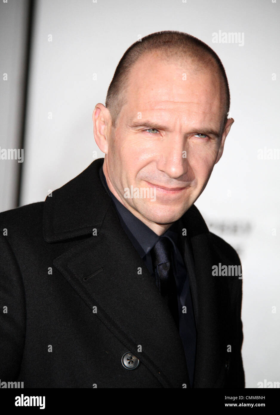 Actor ralph fiennes hi-res stock photography and images - Alamy