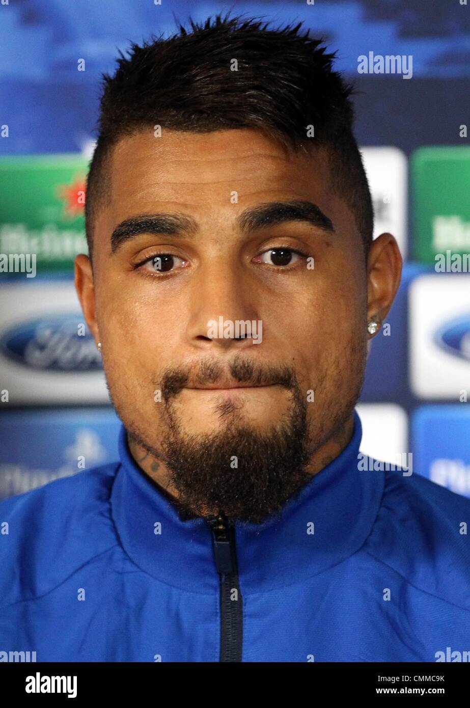 Stamford Bridge, London, Britain. 05th Nov, 2013. FC Schalke's Kevin ...