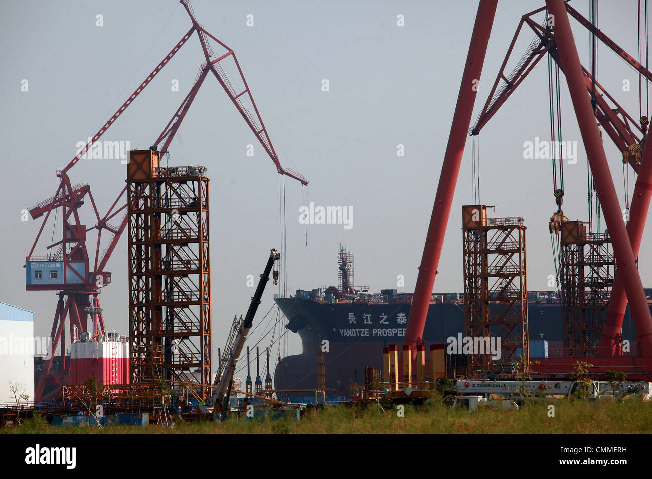 Longxue shipbuilding hi-res stock photography and images - Alamy