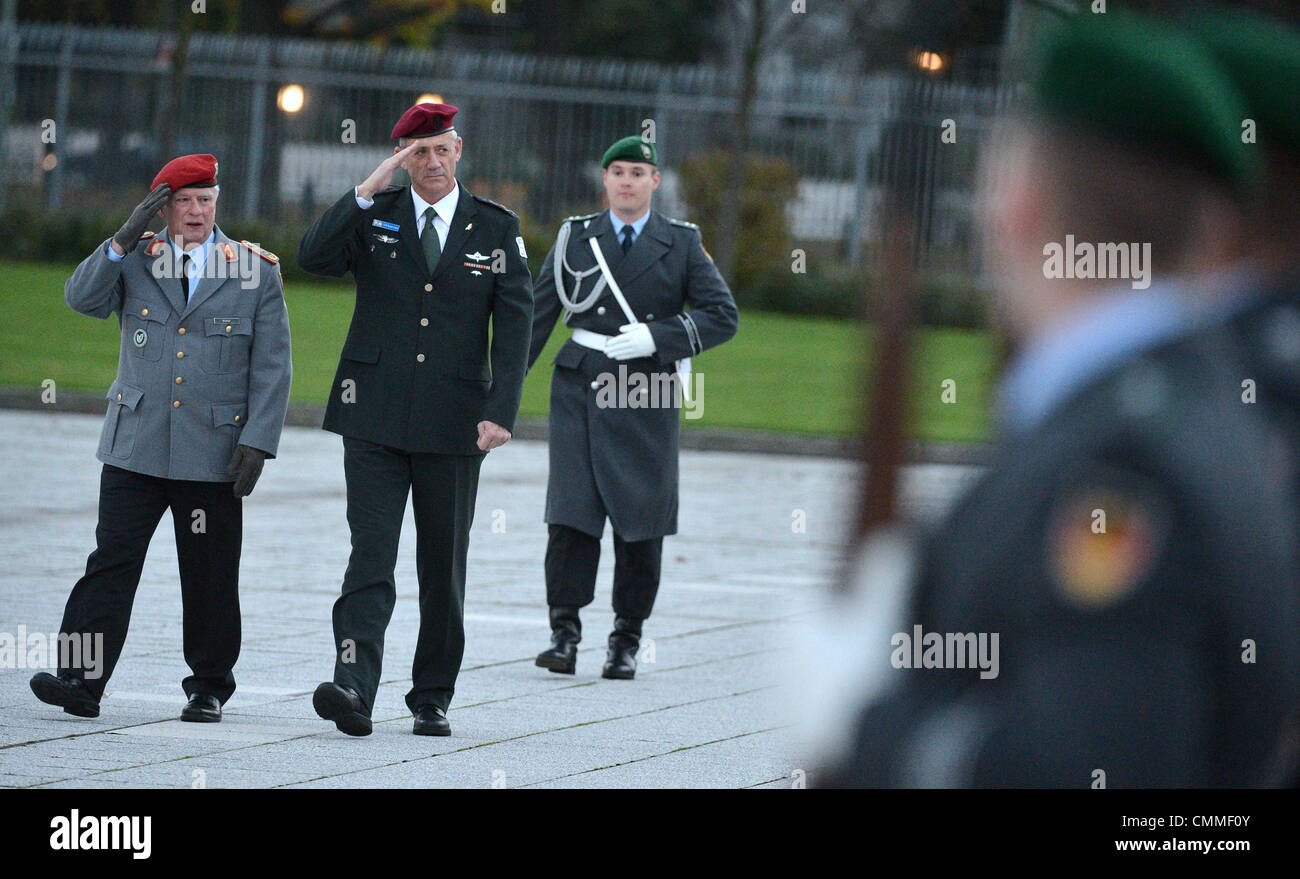 Berlin, Germany. 06th Nov, 2013. German Chief of Federal Armed Forces ...