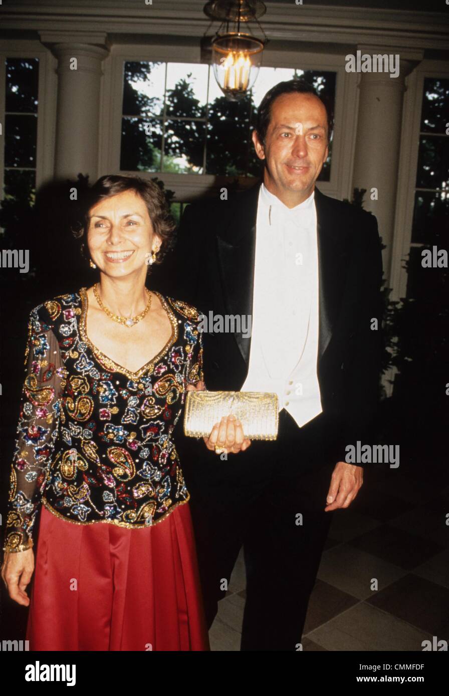 BILL BRADLEY with wife 1994.l8599jkel.(Credit Image: © James M. Kelly ...