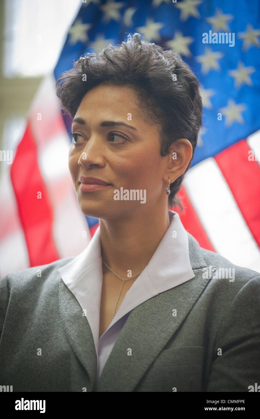 Jennifer jones austin hi-res stock photography and images - Alamy