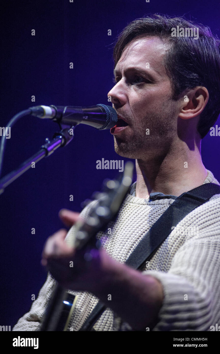 British sea power singer hi-res stock photography and images - Alamy