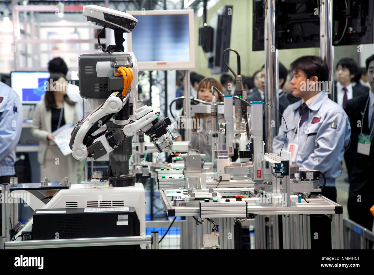 Human robot workers hi-res stock photography and images - Alamy