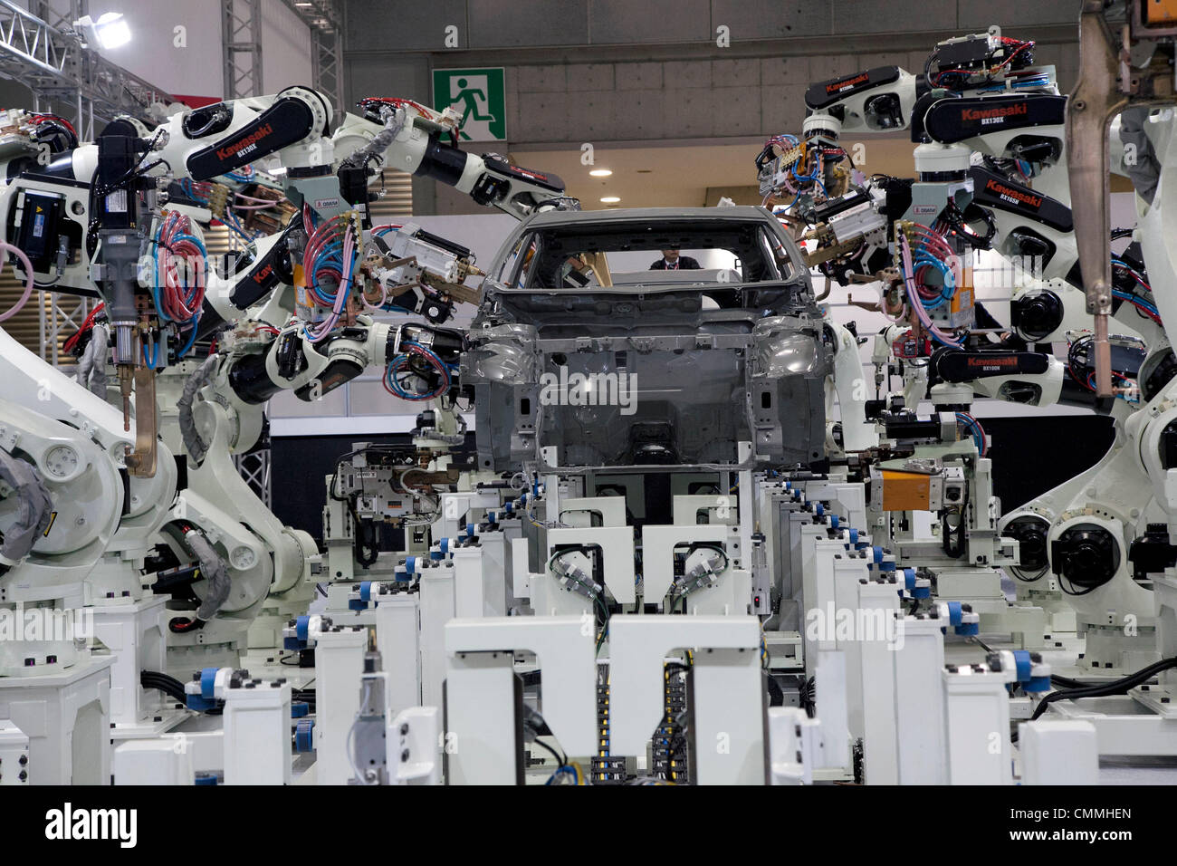 Tokyo, Japan. 6th Nov, 2013. The Kawazaki "Body Assembly" line up ...