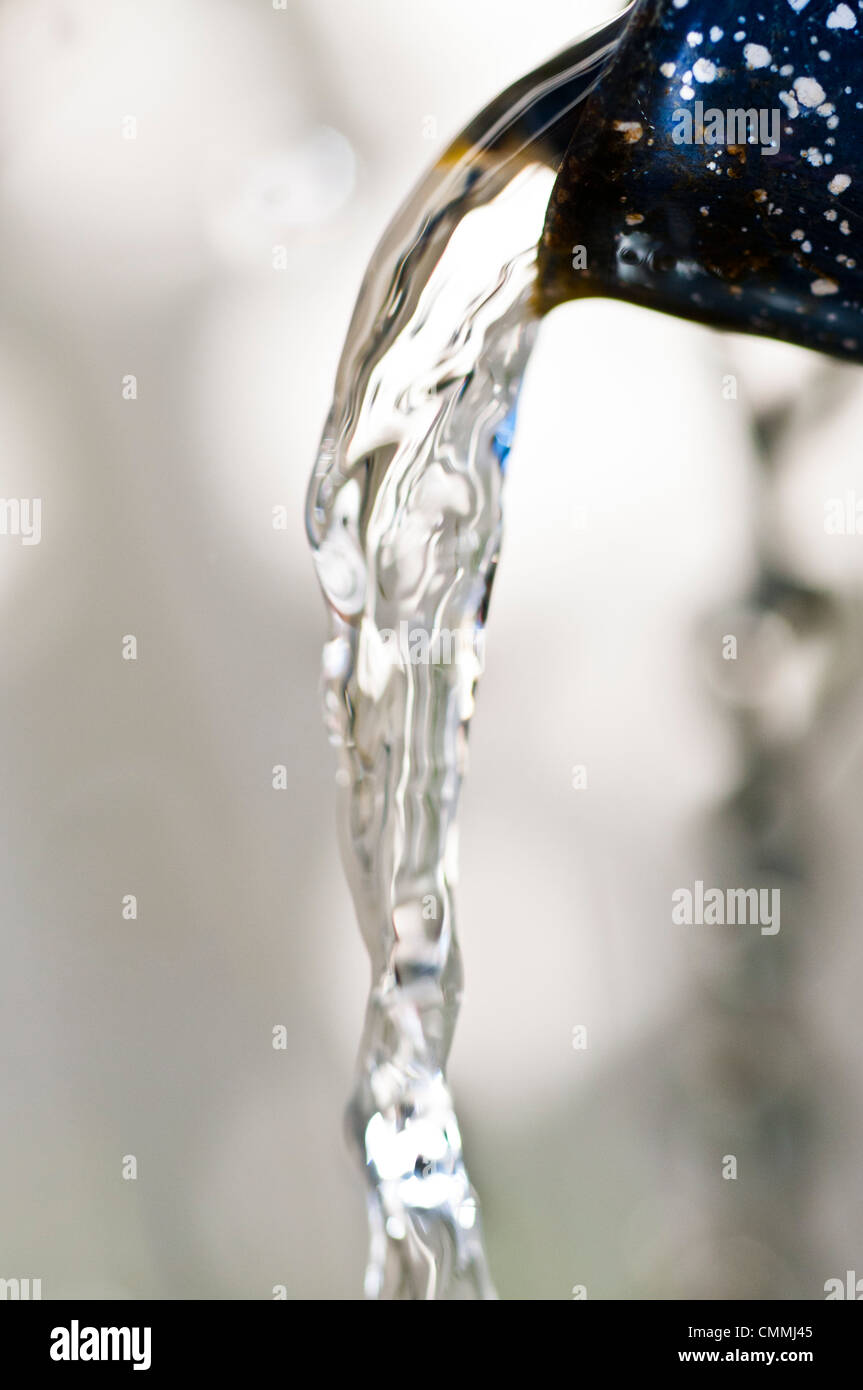 Running pouring hi-res stock photography and images - Alamy