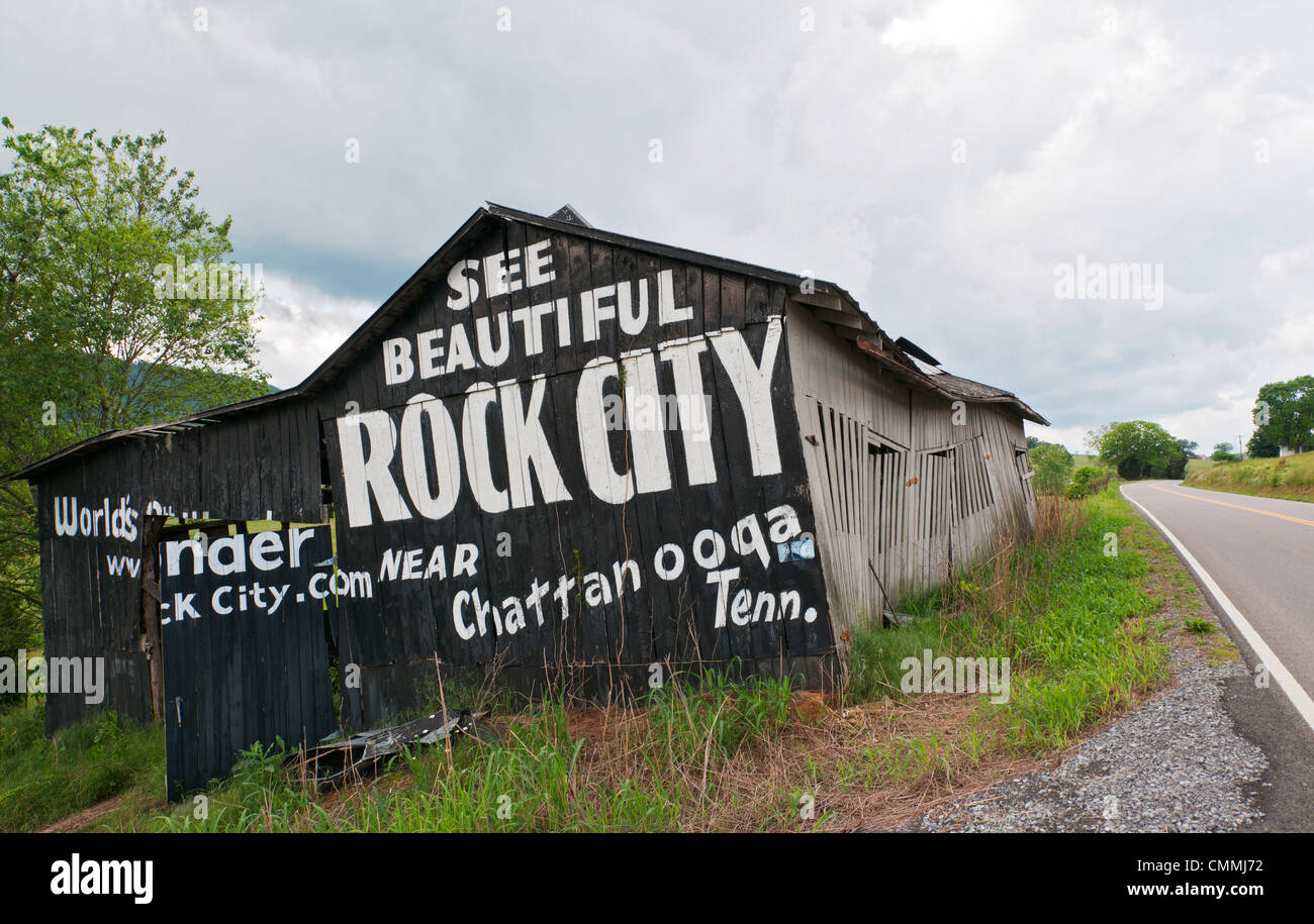 Advertisment for Rock City Gardens near Chattanooga, Tennessee painted ...