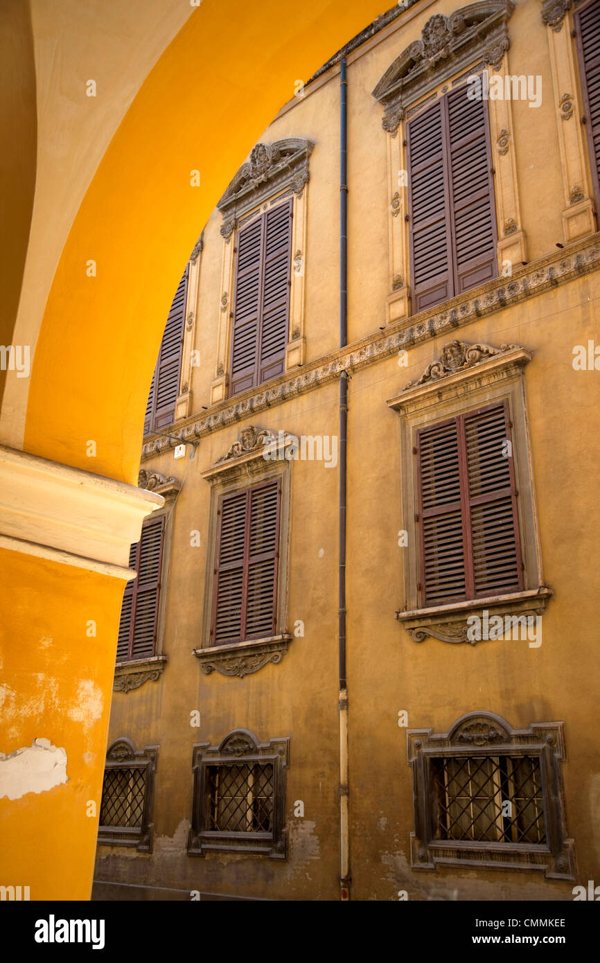 Archway and architecture, Modena, Emilia Romagna, Italy, Europe Stock ...