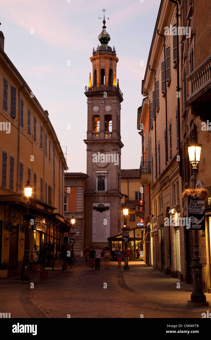 Church and street scene at dusk, Parma, Emilia Romagna, Italy, Europe ...